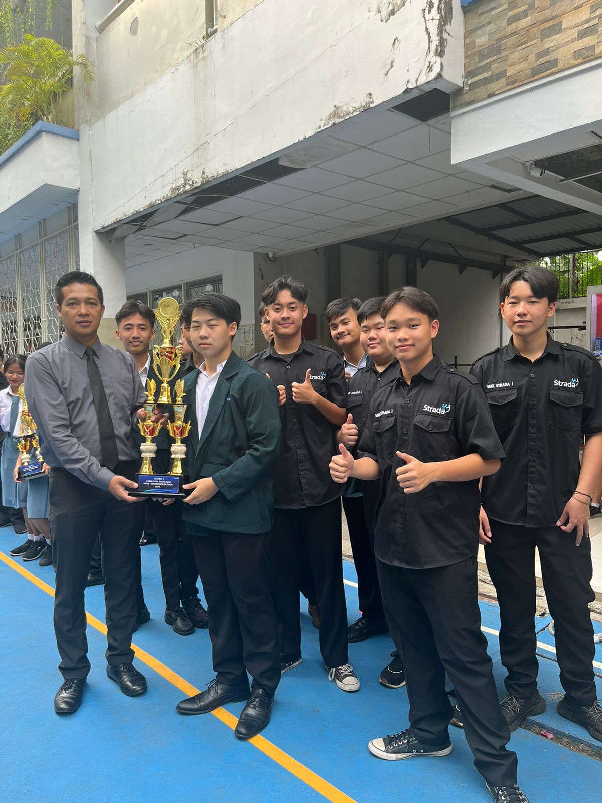 SMK Strada 1 Juara Lomba Jenjang SMA/K Hut Ke-100 Tahun Perkumpulan ...